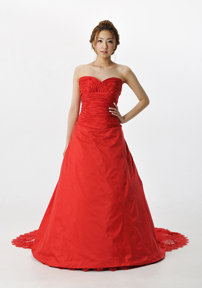 COLOR DRESS｜札幌のウェディングセレクトショップ・マリアクリスティ